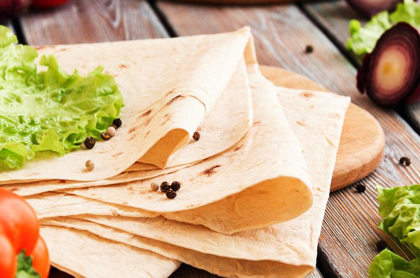 10 gardas lavaša rullīšu(rulešu) receptes katrai gaumei - Hitnet.lv